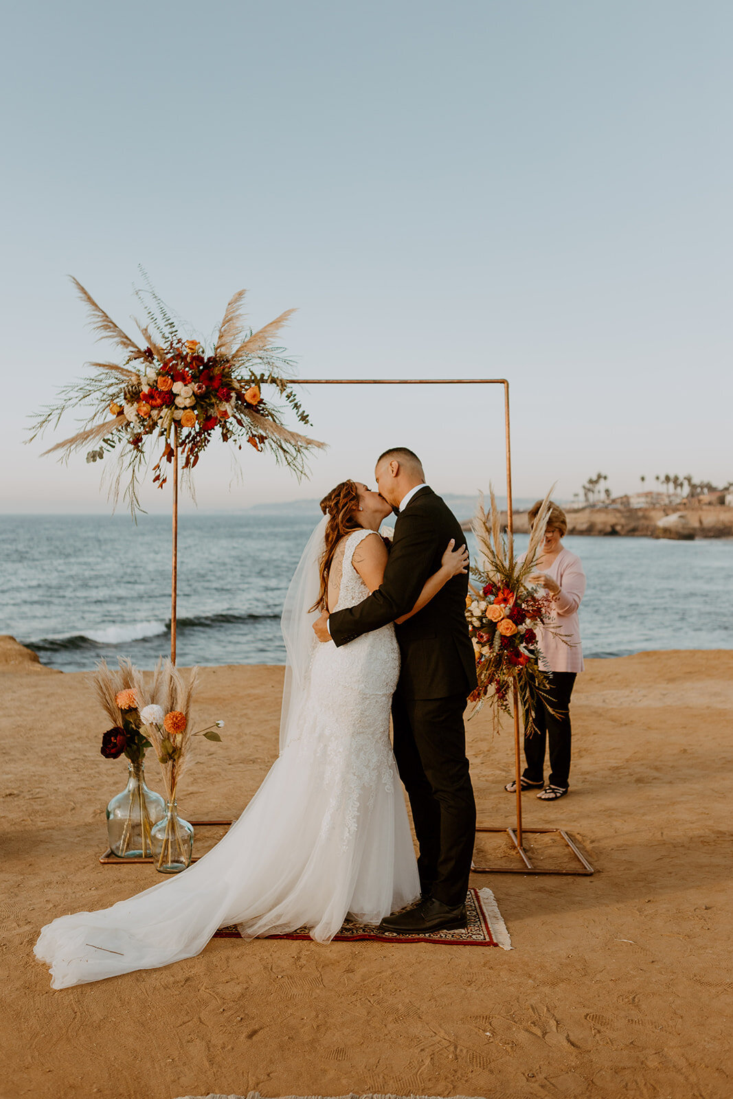 Step By Step: How to Elope on Sunset Cliffs in San Diego | Parallel33 ...