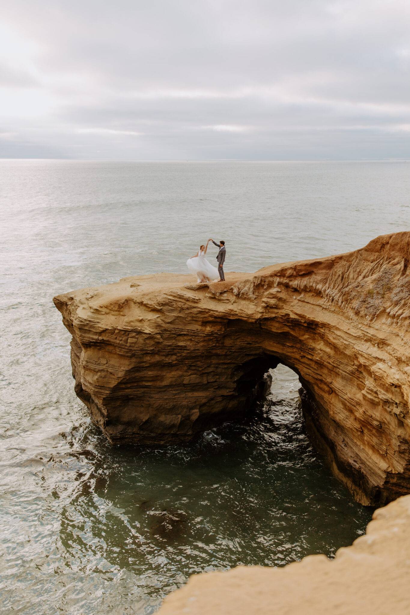 Step By Step: How to Elope on Sunset Cliffs in San Diego | Parallel33 ...