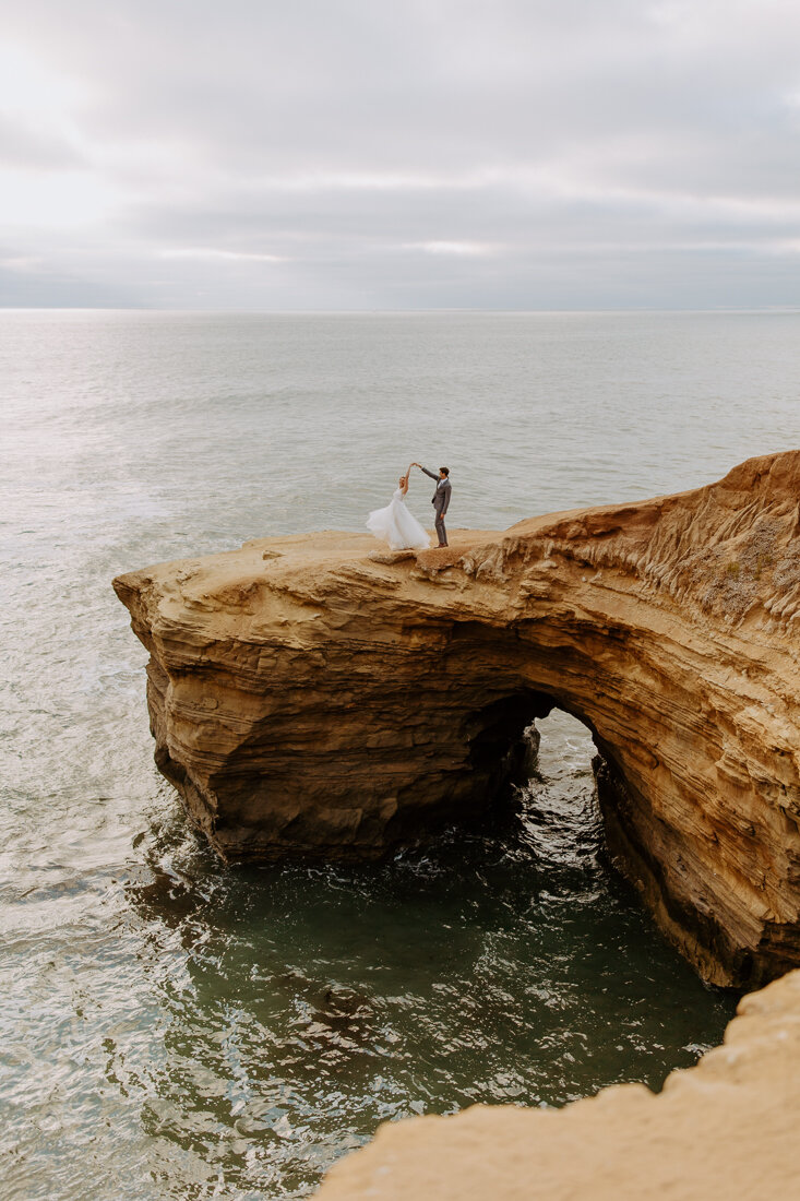 Step By Step: How to Elope on Sunset Cliffs in San Diego | Parallel33 ...